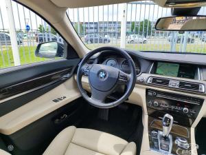 Melns BMW 740 2013 Klaipėda, ar dzinēja tilpumu 2.99 L un nobraukumu 279 tūkst. km par 11500 €, foto 5 vietnē AUTOMOTO.COM.LV