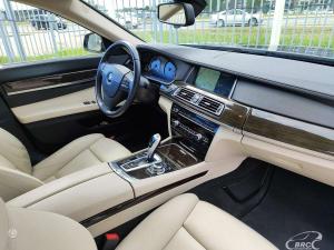 Melns BMW 740 2013 Klaipėda, ar dzinēja tilpumu 2.99 L un nobraukumu 279 tūkst. km par 11500 €, foto 10 vietnē AUTOMOTO.COM.LV