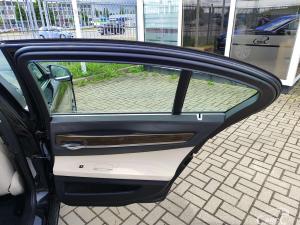 Melns BMW 740 2013 Klaipėda, ar dzinēja tilpumu 2.99 L un nobraukumu 279 tūkst. km par 11500 €, foto 11 vietnē AUTOMOTO.COM.LV