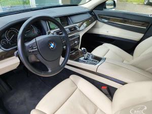 Melns BMW 740 2013 Klaipėda, ar dzinēja tilpumu 2.99 L un nobraukumu 279 tūkst. km par 11500 €, foto 22 vietnē AUTOMOTO.COM.LV