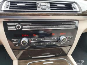 Melns BMW 740 2013 Klaipėda, ar dzinēja tilpumu 2.99 L un nobraukumu 279 tūkst. km par 11500 €, foto 31 vietnē AUTOMOTO.COM.LV