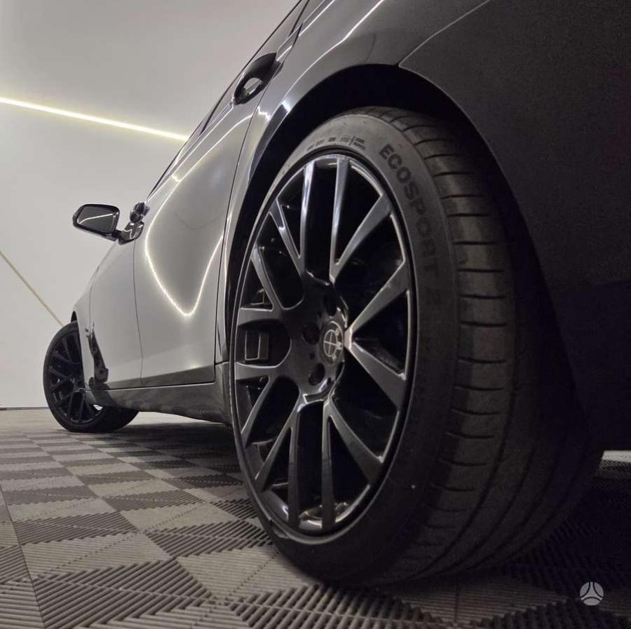Melns BMW 740 2013 Marijampole, ar dzinēja tilpumu 2.99 L un nobraukumu 306 tūkst. km par 13500 €, foto 22 vietnē AUTOMOTO.COM.LV