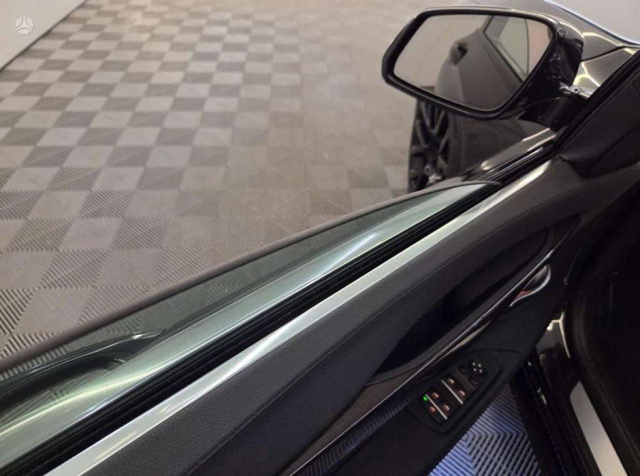 Melns BMW 740 2013 Marijampole, ar dzinēja tilpumu 2.99 L un nobraukumu 306 tūkst. km par 13500 €, foto 30 vietnē AUTOMOTO.COM.LV
