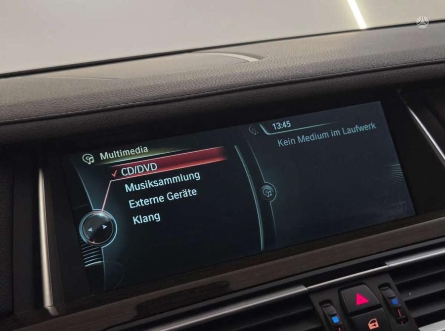 Melns BMW 740 2013 Marijampole, ar dzinēja tilpumu 2.99 L un nobraukumu 306 tūkst. km par 13500 €, foto 38 vietnē AUTOMOTO.COM.LV