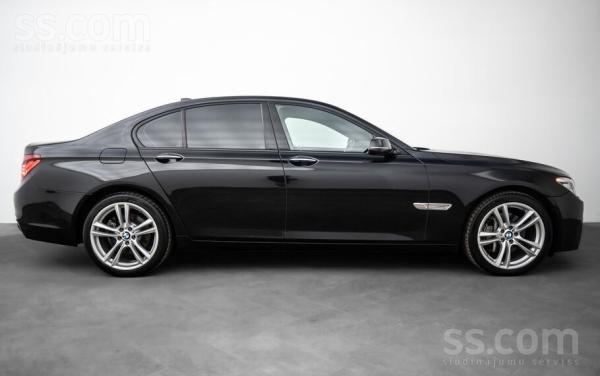 Melns BMW 740 2013 Tallina, ar dzinēja tilpumu 3.00 L un nobraukumu 282 tūkst. km par 15999 €, foto 6 vietnē AUTOMOTO.COM.LV