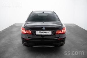Melns BMW 740 2013 Tallina, ar dzinēja tilpumu 3.00 L un nobraukumu 282 tūkst. km par 15999 €, foto 8 vietnē AUTOMOTO.COM.LV