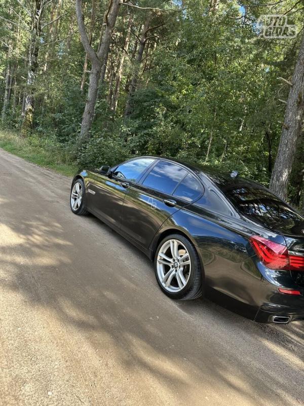 Melns BMW 740 2013 Klaipėda, ar dzinēja tilpumu 3.00 L un nobraukumu 385 tūkst. km par 11800 €, foto 6 vietnē AUTOMOTO.COM.LV
