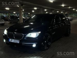 Black BMW 740 2013 in Riga, with an engine capacity of 3.00 L and mileage of 304 thousand km for 12750 €, photo  on AUTOMOTO.COM.LV