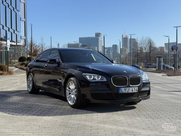 Melns BMW 740 2014 Viļņa, ar dzinēja tilpumu 3.00 L un nobraukumu 165 tūkst. km par 14500 €, foto 1 vietnē AUTOMOTO.COM.LV