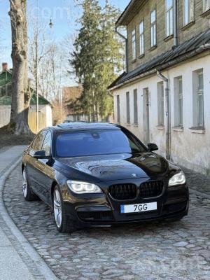 Melns BMW 740 2015 Kuldīga, ar dzinēja tilpumu 3.00 L un nobraukumu 0 tūkst. km par 19700 €, foto  vietnē AUTOMOTO.COM.LV