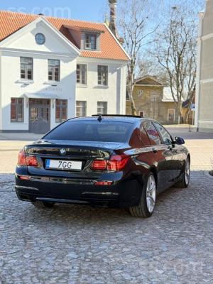 Melns BMW 740 2015 Kuldīga, ar dzinēja tilpumu 3.00 L un nobraukumu 0 tūkst. km par 19700 €, foto 4 vietnē AUTOMOTO.COM.LV