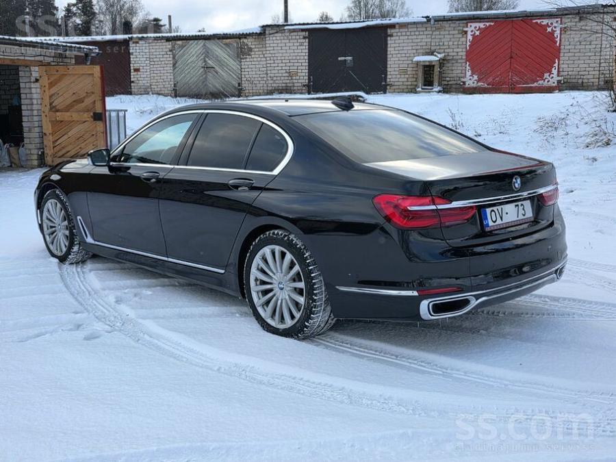 Melns BMW 740 2015 Jēkabpils, ar dzinēja tilpumu 3.00 L un nobraukumu 220 tūkst. km par 26660 €, foto 5 vietnē AUTOMOTO.COM.LV