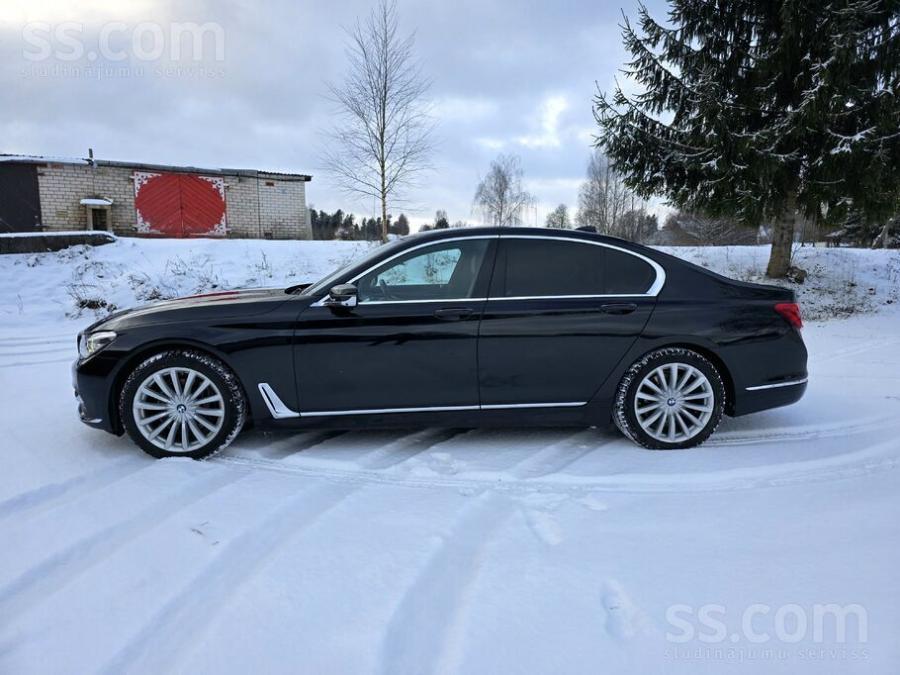 Melns BMW 740 2015 Jēkabpils, ar dzinēja tilpumu 3.00 L un nobraukumu 220 tūkst. km par 26660 €, foto 10 vietnē AUTOMOTO.COM.LV