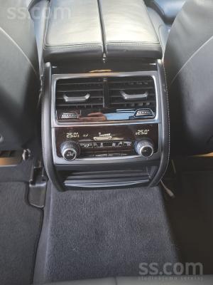 Melns BMW 740 2015 Jēkabpils, ar dzinēja tilpumu 3.00 L un nobraukumu 220 tūkst. km par 26660 €, foto 16 vietnē AUTOMOTO.COM.LV