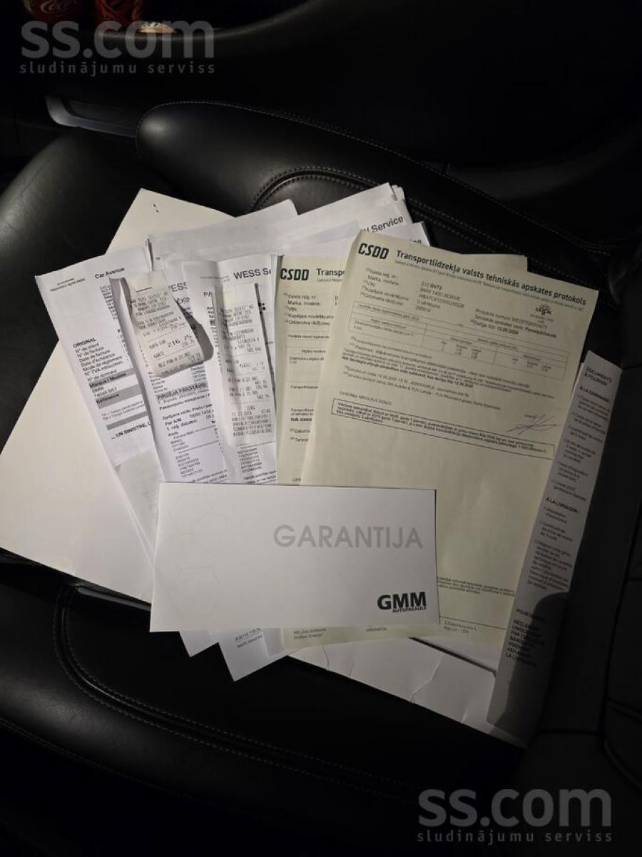 Melns BMW 740 2015 Jēkabpils, ar dzinēja tilpumu 3.00 L un nobraukumu 220 tūkst. km par 26660 €, foto 24 vietnē AUTOMOTO.COM.LV