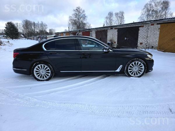 Черный БМВ 740 2015 в Екабпилс, объемом двигателя 3.00 л и пробегом 220 тыс. км за 26460 €, фото 10 на AUTOMOTO.COM.LV