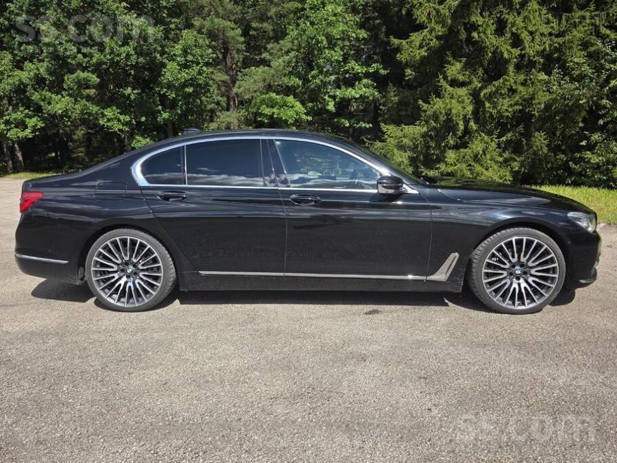 Melns BMW 740 2015 Jēkabpils, ar dzinēja tilpumu 3.00 L un nobraukumu 223 tūkst. km par 21490 €, foto 7 vietnē AUTOMOTO.COM.LV