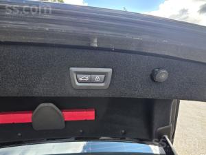 Melns BMW 740 2015 Jēkabpils, ar dzinēja tilpumu 3.00 L un nobraukumu 223 tūkst. km par 21490 €, foto 16 vietnē AUTOMOTO.COM.LV