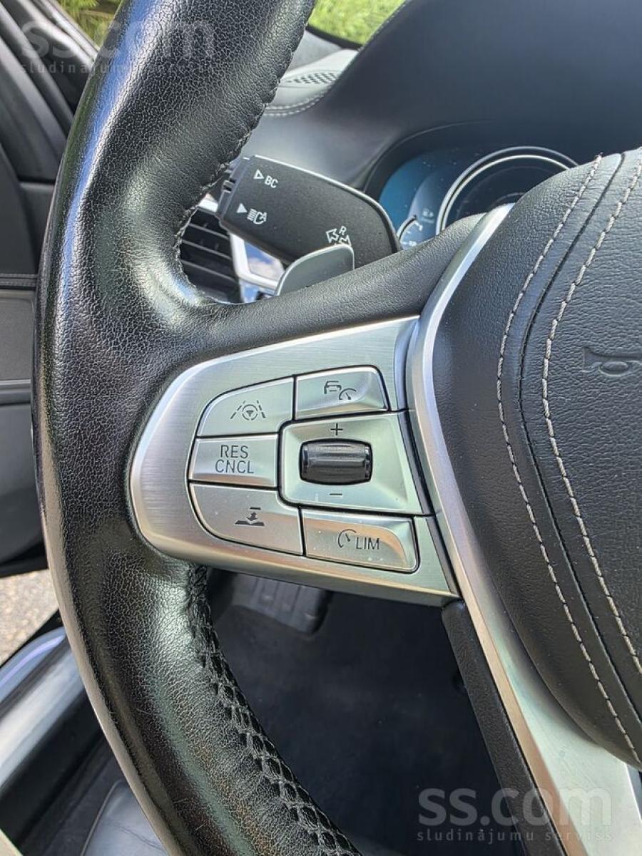 Melns BMW 740 2015 Jēkabpils, ar dzinēja tilpumu 3.00 L un nobraukumu 223 tūkst. km par 21490 €, foto 17 vietnē AUTOMOTO.COM.LV