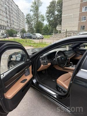 Черный БМВ 740 2015 в Рига, объемом двигателя 3.00 л и пробегом 297 тыс. км за 15000 €, фото 8 на AUTOMOTO.COM.LV