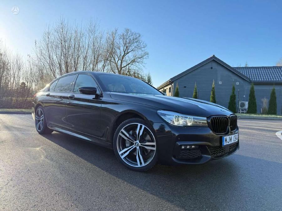 Black BMW 740 2016 in Silale, with an engine capacity of 3.00 L and mileage of 184 thousand km for 18850 €, photo 1 on AUTOMOTO.COM.LV