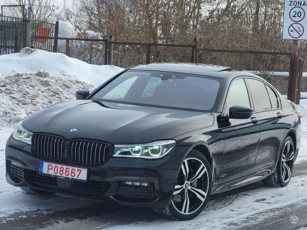 Black BMW 740 2016 in Vilnius, with an engine capacity of 2.99 L and mileage of 286 thousand km for 26500 €, photo 1 on AUTOMOTO.COM.LV