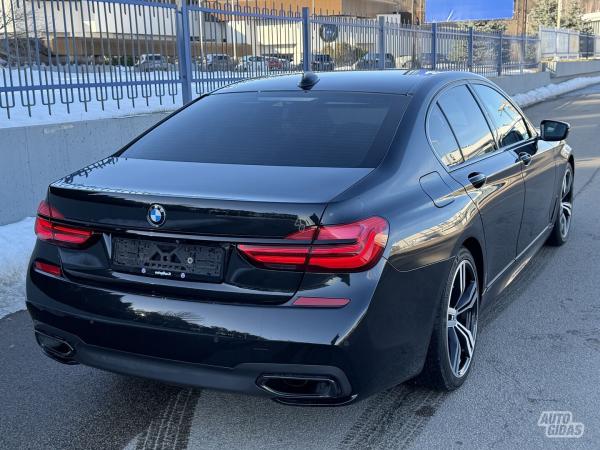 Melns BMW 740 2016 Viļņa, ar dzinēja tilpumu 3.00 L un nobraukumu 286 tūkst. km par 26500 €, foto 7 vietnē AUTOMOTO.COM.LV