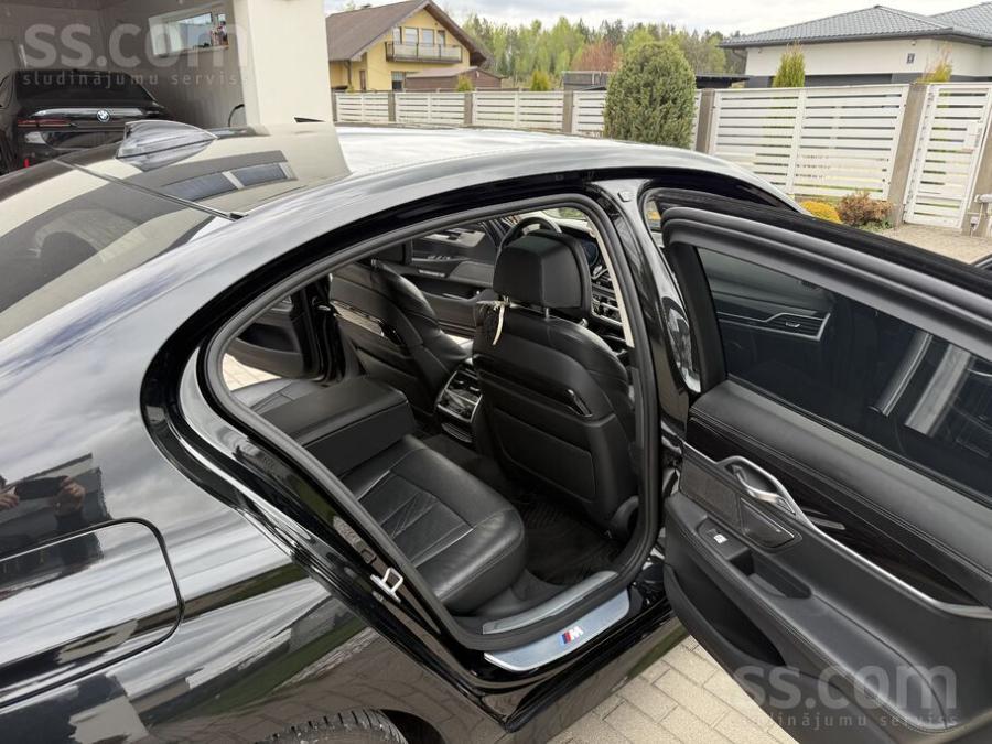 Melns BMW 740 2016 Rīga, ar dzinēja tilpumu 3.00 L un nobraukumu 173 tūkst. km par 30900 €, foto 10 vietnē AUTOMOTO.COM.LV