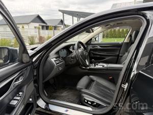 Melns BMW 740 2016 Rīga, ar dzinēja tilpumu 3.00 L un nobraukumu 173 tūkst. km par 30900 €, foto 12 vietnē AUTOMOTO.COM.LV