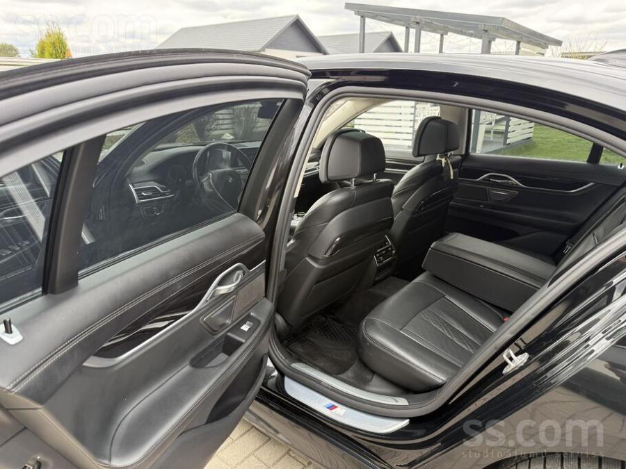 Melns BMW 740 2016 Rīga, ar dzinēja tilpumu 3.00 L un nobraukumu 173 tūkst. km par 30900 €, foto 13 vietnē AUTOMOTO.COM.LV