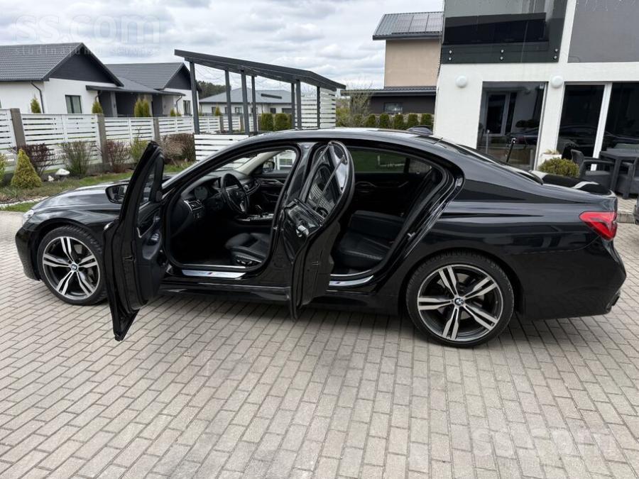 Melns BMW 740 2016 Rīga, ar dzinēja tilpumu 3.00 L un nobraukumu 173 tūkst. km par 30900 €, foto 14 vietnē AUTOMOTO.COM.LV