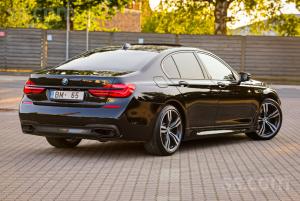 Melns BMW 740 2016 Jelgava, ar dzinēja tilpumu 3.00 L un nobraukumu 207 tūkst. km par 29500 €, foto 7 vietnē AUTOMOTO.COM.LV