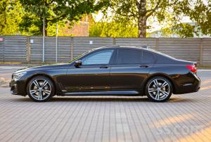 Melns BMW 740 2016 Jelgava, ar dzinēja tilpumu 3.00 L un nobraukumu 207 tūkst. km par 29500 €, foto 11 vietnē AUTOMOTO.COM.LV