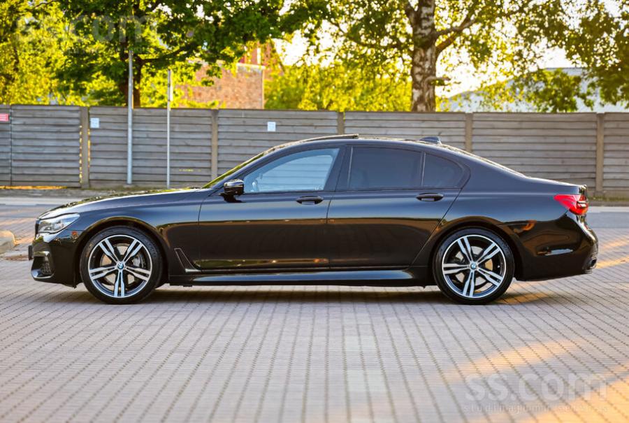 Melns BMW 740 2016 Jelgava, ar dzinēja tilpumu 3.00 L un nobraukumu 207 tūkst. km par 29500 €, foto 11 vietnē AUTOMOTO.COM.LV