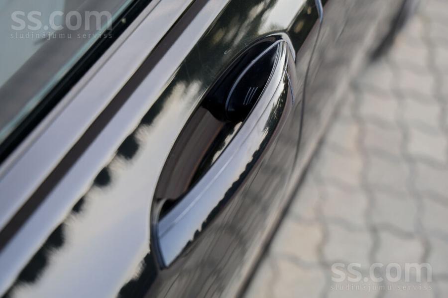Melns BMW 740 2016 Jelgava, ar dzinēja tilpumu 3.00 L un nobraukumu 207 tūkst. km par 29500 €, foto 34 vietnē AUTOMOTO.COM.LV