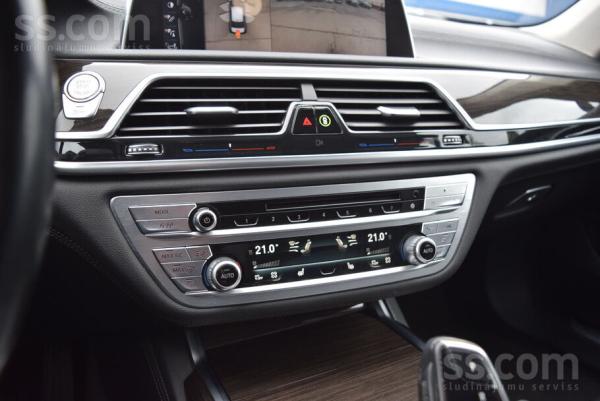 Melns BMW 740 2016 Rīga, ar dzinēja tilpumu 3.00 L un nobraukumu 236 tūkst. km par 24900 €, foto 6 vietnē AUTOMOTO.COM.LV
