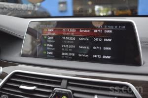 Black BMW 740 2016 in Riga, with an engine capacity of 3.00 L and mileage of 236 thousand km for 24900 €, photo 10 on AUTOMOTO.COM.LV