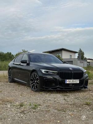 Melns BMW 740 2016 Viļņa, ar dzinēja tilpumu 2.99 L un nobraukumu 270 tūkst. km par 30000 €, foto  vietnē AUTOMOTO.COM.LV