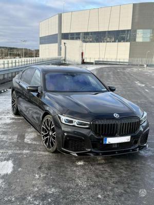 Melns BMW 740 2016 Viļņa, ar dzinēja tilpumu 2.99 L un nobraukumu 270 tūkst. km par 30000 €, foto 8 vietnē AUTOMOTO.COM.LV