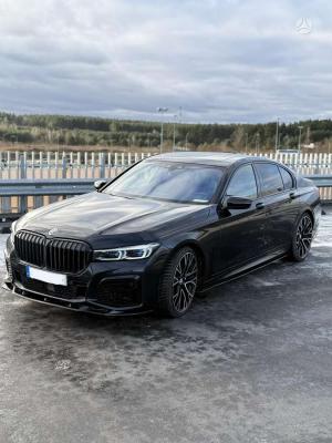 Melns BMW 740 2016 Viļņa, ar dzinēja tilpumu 2.99 L un nobraukumu 270 tūkst. km par 30000 €, foto 9 vietnē AUTOMOTO.COM.LV