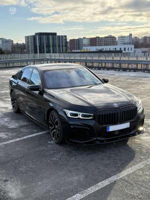 Melns BMW 740 2016 Viļņa, ar dzinēja tilpumu 2.99 L un nobraukumu 270 tūkst. km par 30000 €, foto 11 vietnē AUTOMOTO.COM.LV
