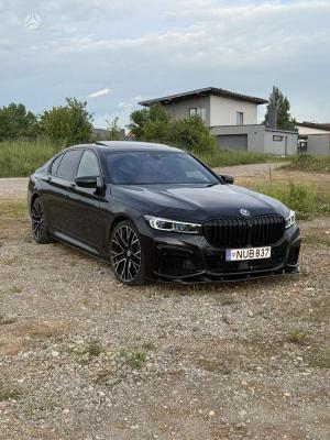 Melns BMW 740 2016 Viļņa, ar dzinēja tilpumu 2.99 L un nobraukumu 270 tūkst. km par 30000 €, foto 24 vietnē AUTOMOTO.COM.LV