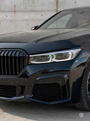 Melns BMW 740 2016 Kauņa, ar dzinēja tilpumu 3.00 L un nobraukumu 160 tūkst. km par 24900 €, foto  vietnē AUTOMOTO.COM.LV