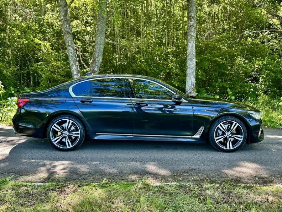 Melns BMW 740 2016 Tukums, ar dzinēja tilpumu 3.00 L un nobraukumu 389 tūkst. km par 19900 €, foto 6 vietnē AUTOMOTO.COM.LV