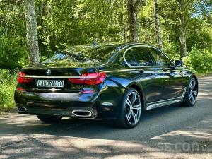 Melns BMW 740 2016 Tukums, ar dzinēja tilpumu 3.00 L un nobraukumu 389 tūkst. km par 19900 €, foto 7 vietnē AUTOMOTO.COM.LV