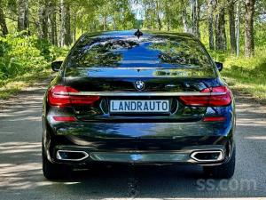 Melns BMW 740 2016 Tukums, ar dzinēja tilpumu 3.00 L un nobraukumu 389 tūkst. km par 19900 €, foto 8 vietnē AUTOMOTO.COM.LV