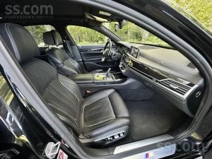 Melns BMW 740 2016 Tukums, ar dzinēja tilpumu 3.00 L un nobraukumu 389 tūkst. km par 19900 €, foto 11 vietnē AUTOMOTO.COM.LV