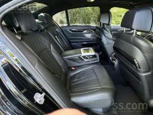 Melns BMW 740 2016 Tukums, ar dzinēja tilpumu 3.00 L un nobraukumu 389 tūkst. km par 19900 €, foto 13 vietnē AUTOMOTO.COM.LV