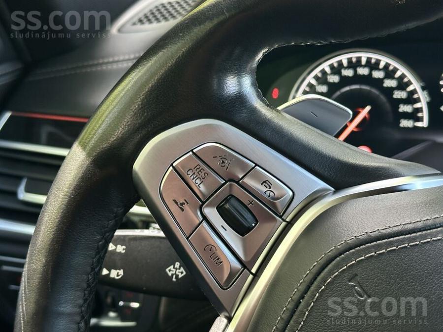 Melns BMW 740 2016 Tukums, ar dzinēja tilpumu 3.00 L un nobraukumu 389 tūkst. km par 19900 €, foto 23 vietnē AUTOMOTO.COM.LV