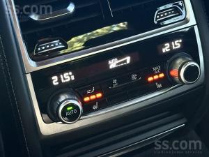 Melns BMW 740 2016 Tukums, ar dzinēja tilpumu 3.00 L un nobraukumu 389 tūkst. km par 19900 €, foto 33 vietnē AUTOMOTO.COM.LV